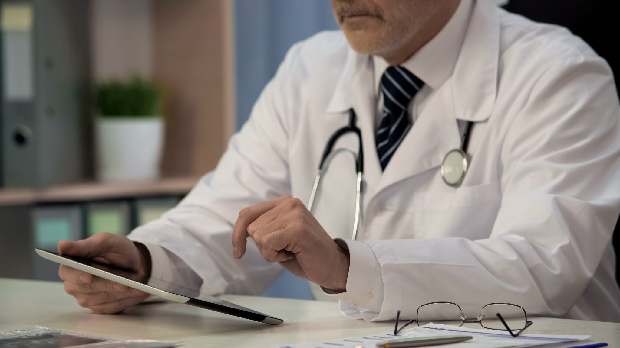 Major Barriers to Healthcare Access Patients Face | Medidex